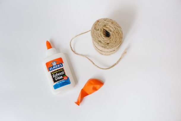 How to Make DIY Yarn Ball Pumpkins | Easy Fall Craft Ideas