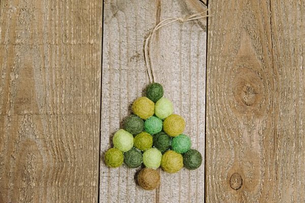 Day 9: Felt Ball Christmas Tree Ornament | 30 Days of Ornaments Project
