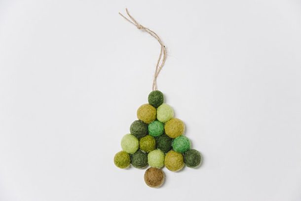 Day 9: Felt Ball Christmas Tree Ornament | 30 Days of Ornaments Project