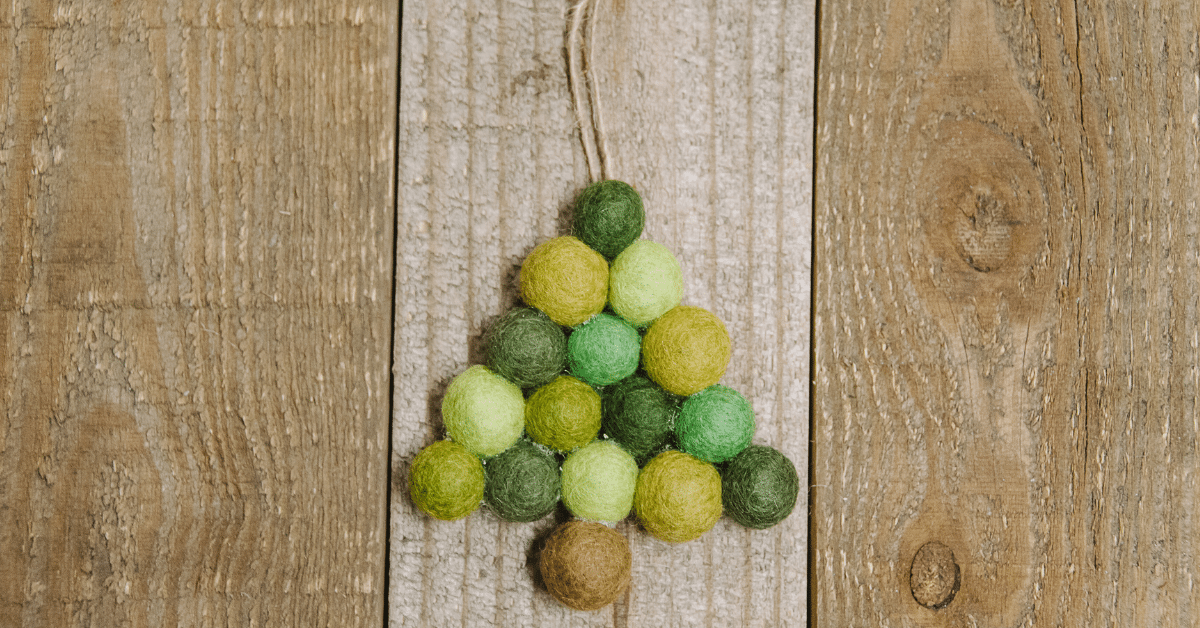 Day 9: Felt Ball Christmas Tree Ornament | 30 Days of Ornaments Project