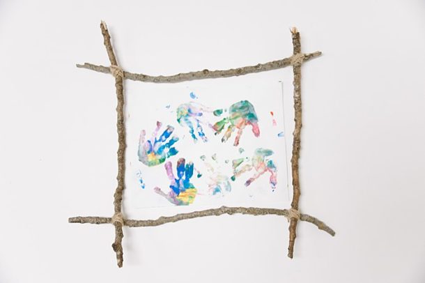 DIY Picture Frame Made with Sticks | Stick Craft Ideas