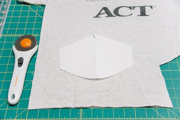 How to Make a DIY No-Sew Face Mask from an Old T-Shirt