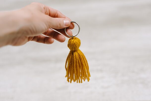 How to Make a Yarn Tassel Keychain | DIY Tutorial with Yarn