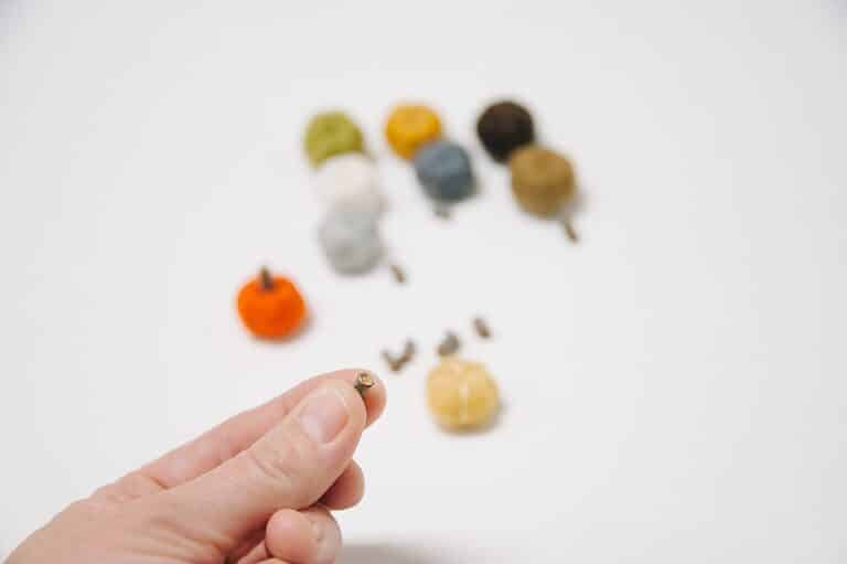 How to Make Mini Felt Ball Pumpkins for DIY Fall Decor
