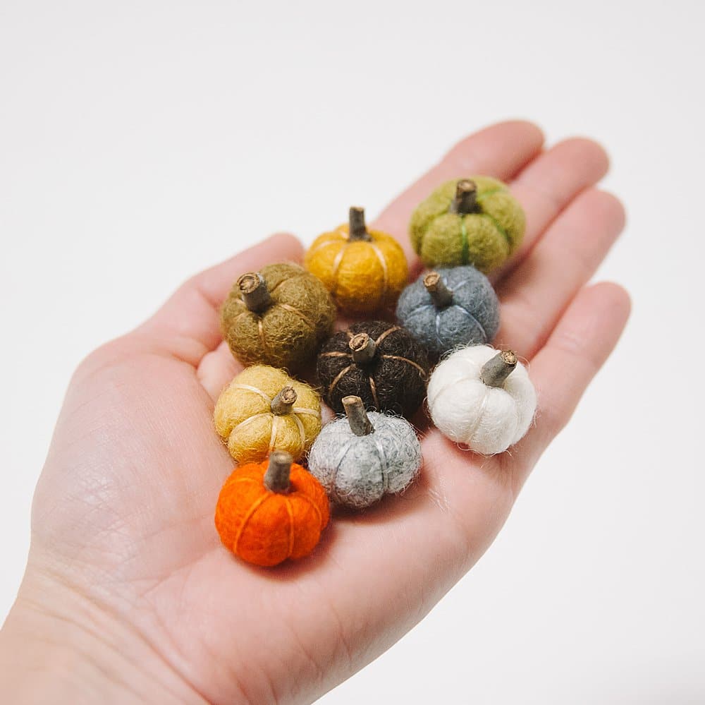 How to Make Mini Felt Ball Pumpkins for DIY Fall Decor