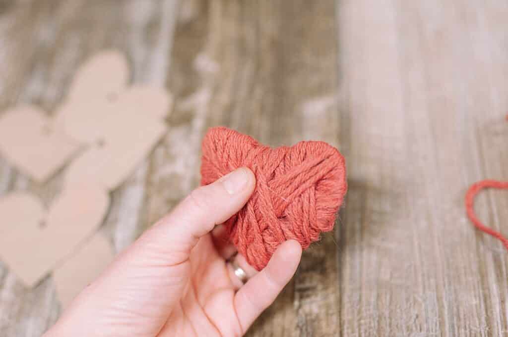 How to Make Yarn Wrapped Hearts | DIY Yarn Hearts - Laura Radniecki