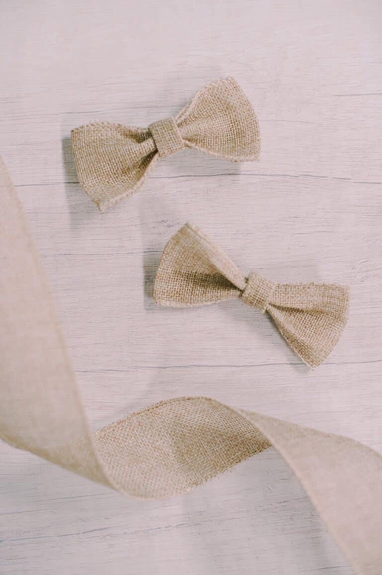 How to Make Bows from Burlap Ribbon | Easy DIY Bow Tutorial