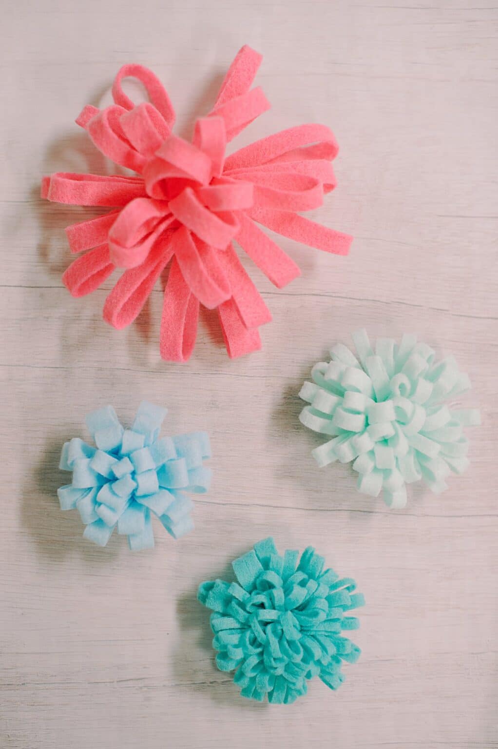 How to Make Felt Mum Flowers | DIY Mum Flower Made with Felt