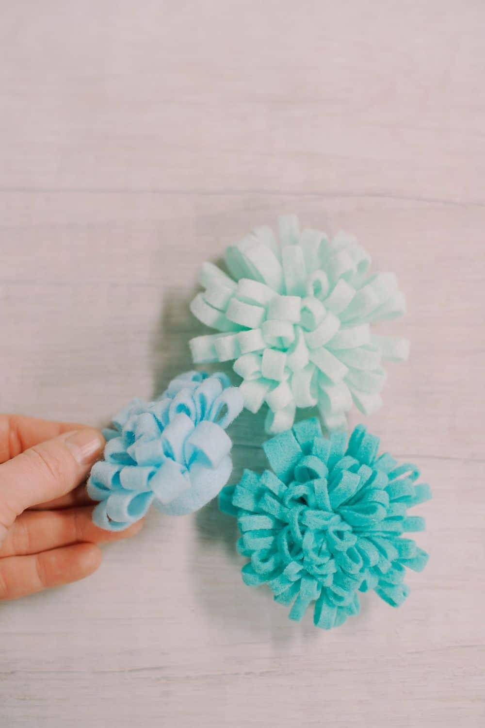 How to Make Felt Mum Flowers | DIY Mum Flower Made with Felt