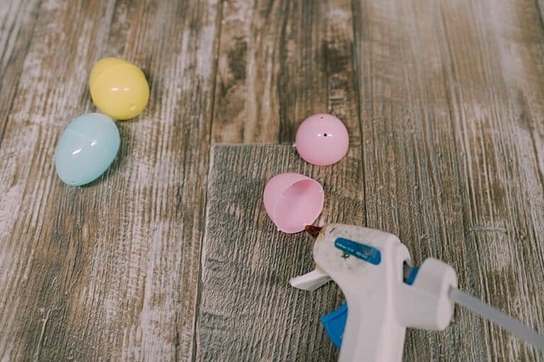 DIY Fall Acorns using Yarn-Wrapped Plastic Easter Eggs
