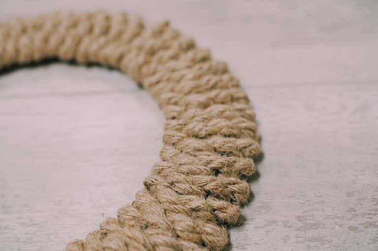 How to Make a DIY Jute Wreath