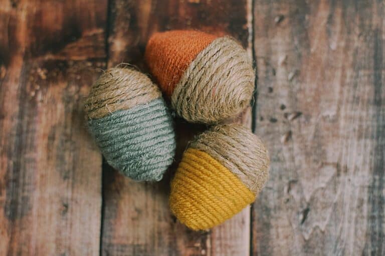 DIY Fall Acorns using Yarn-Wrapped Plastic Easter Eggs