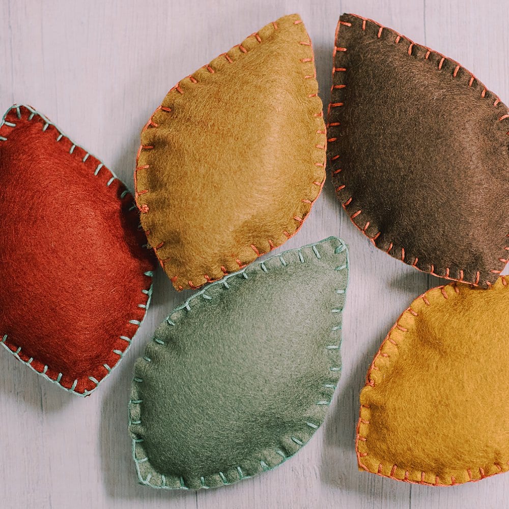 How to Make Felt Leaves
