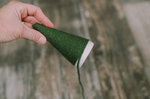 How to Make Yarn-Wrapped Syrofoam Cone Trees for Christmas