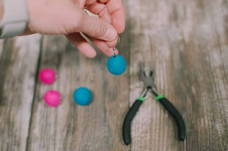 How to Make Felt Ball Earrings | Felt Ball Jewelry Ideas - Laura Radniecki