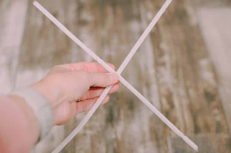 How to Make Perler Beaded Pipe Cleaner Snowflake Ornaments