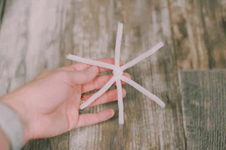 How to Make Perler Beaded Pipe Cleaner Snowflake Ornaments