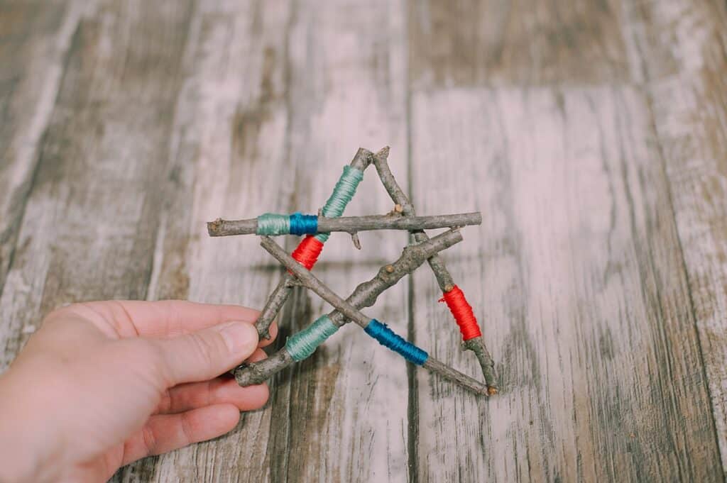 How to Make a Star Ornament using Floss-Wrapped Sticks