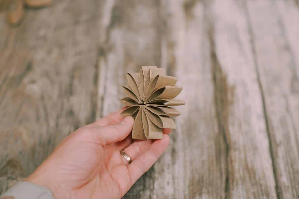 How to Make Toilet Paper Roll Flower Ornaments