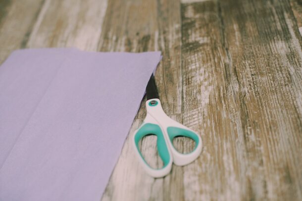 How to Make Tissue Paper Tassels | DIY Tissue Paper Crafts - Laura ...