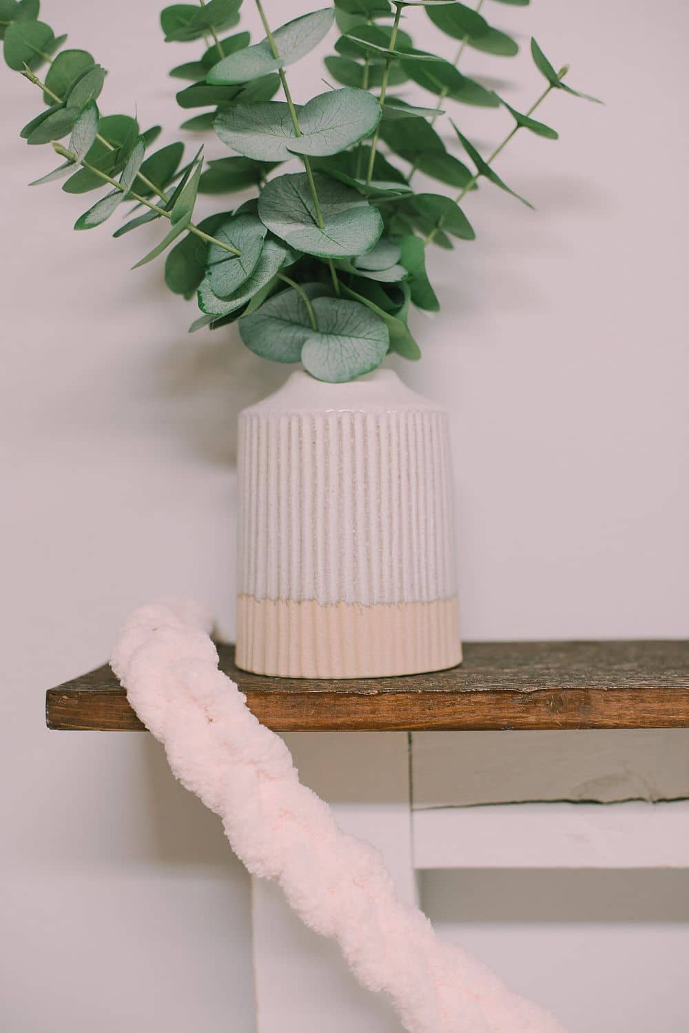 How to Make a DIY Chain Stitch Garland with Chunky Yarn - Laura Radniecki