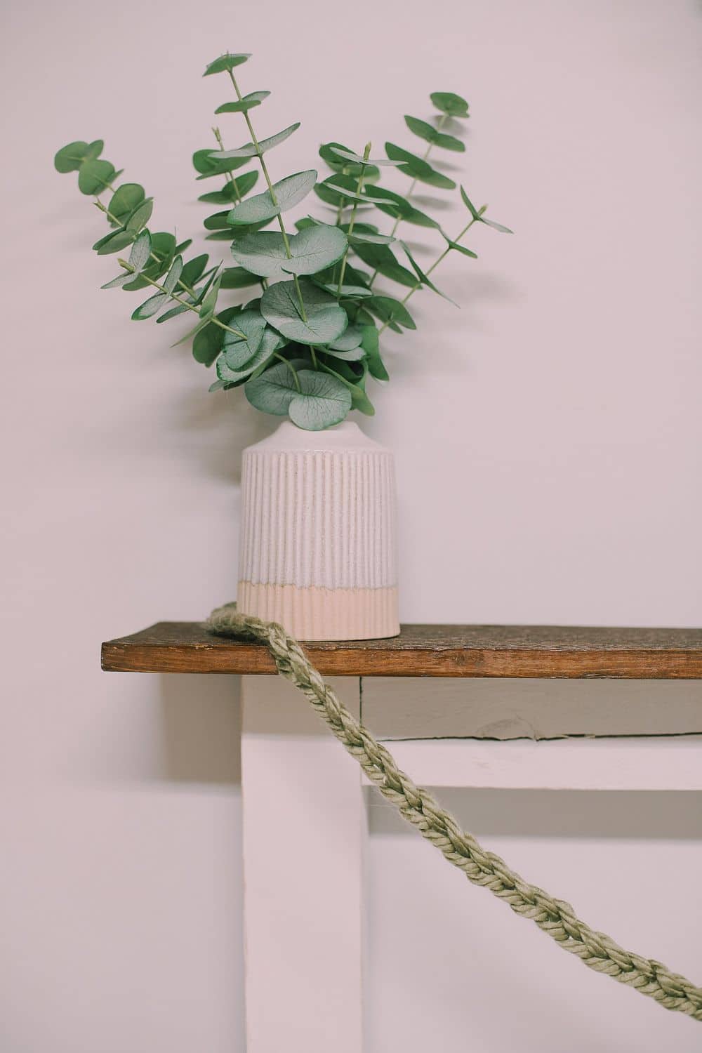 How to Make a DIY Chain Stitch Garland with Chunky Yarn - Laura Radniecki