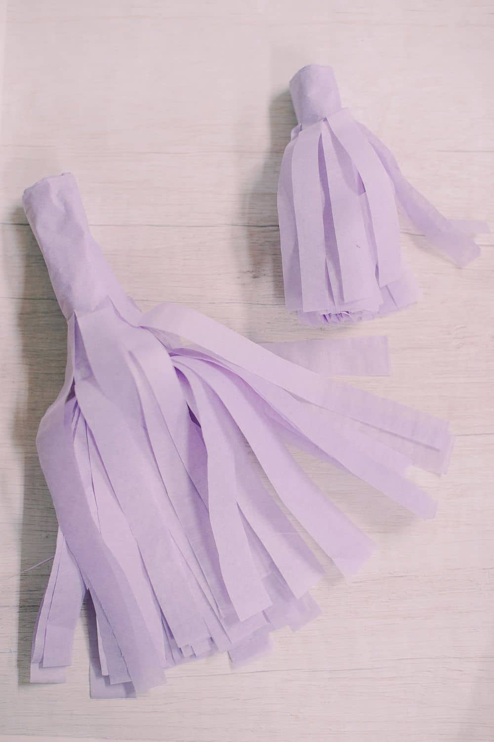 How to Make Tissue Paper Tassels | DIY Tissue Paper Crafts - Laura ...